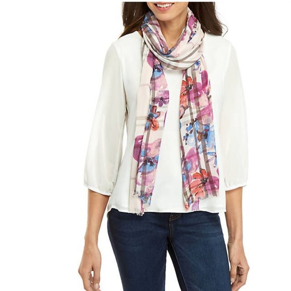 V. FRAAS | Accessories | Nwt V Fraas Macys Floral Plaid Scarf ...